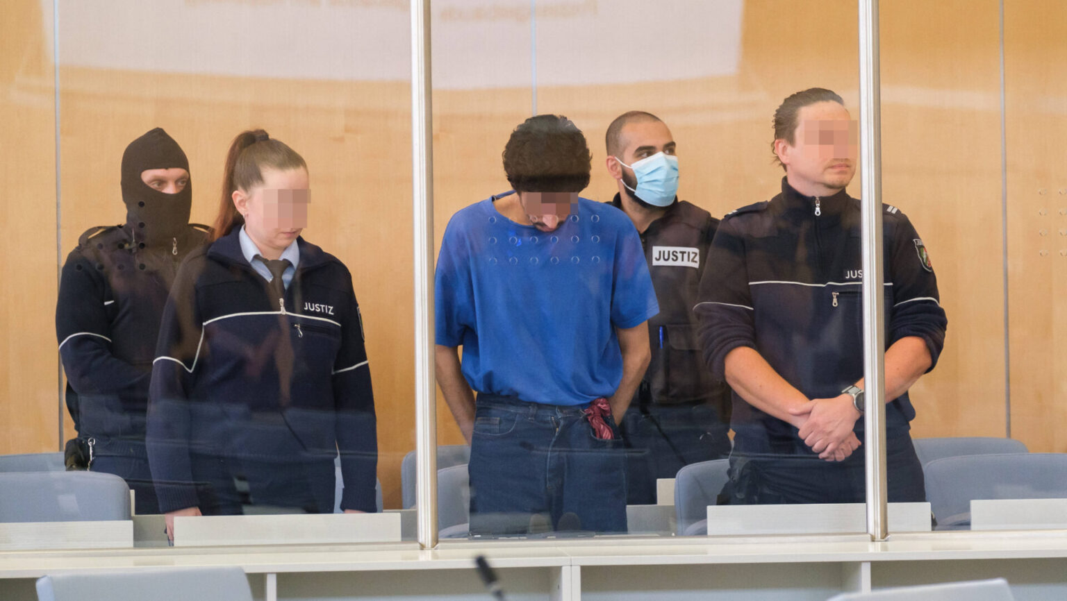 Kam mit Lächeln – Solingen-Attentäter erhält lebenslange Haft