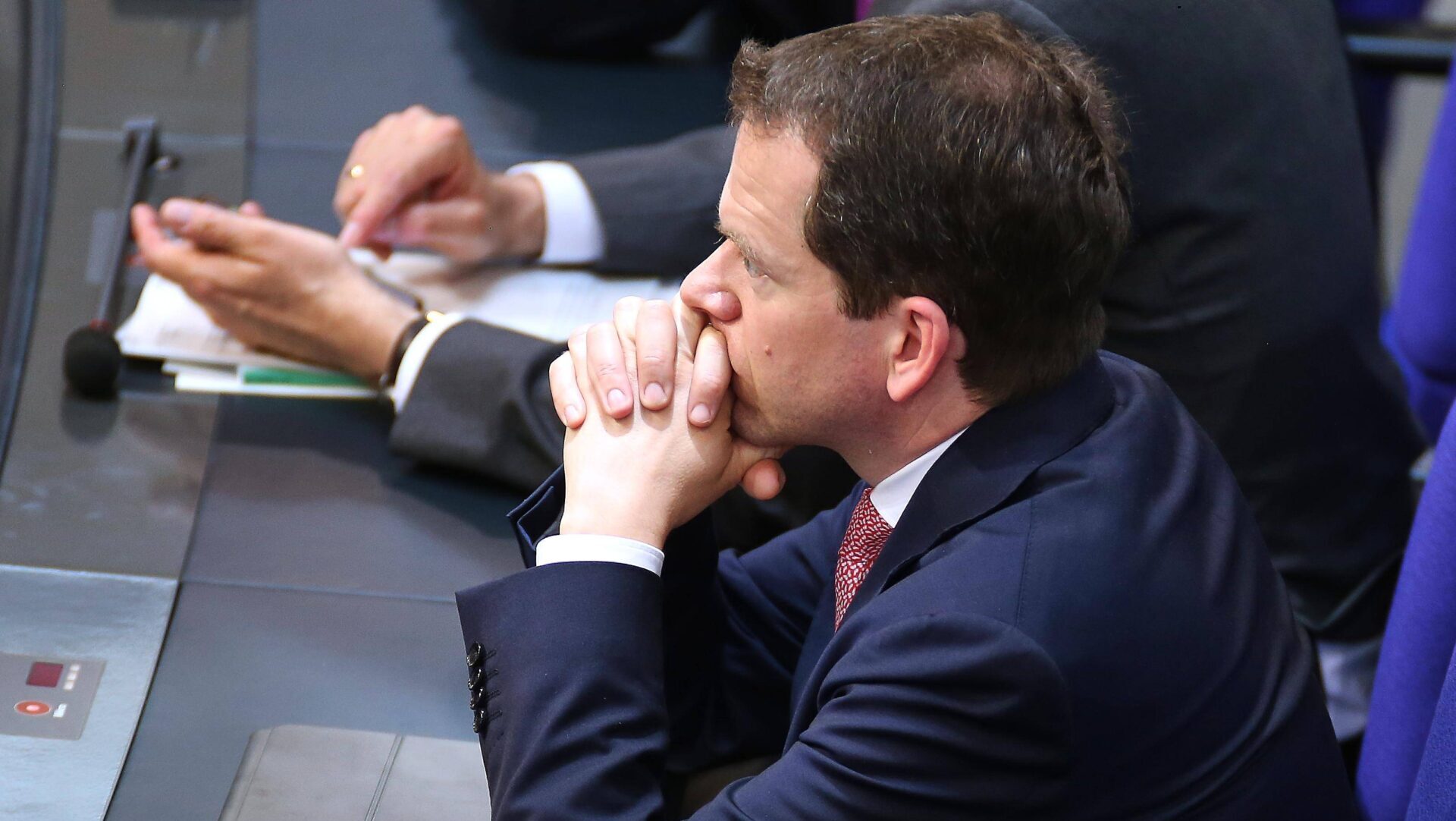 „Werden Sie weiterhin so kraftvoll und entschlossen Kurs halten ...