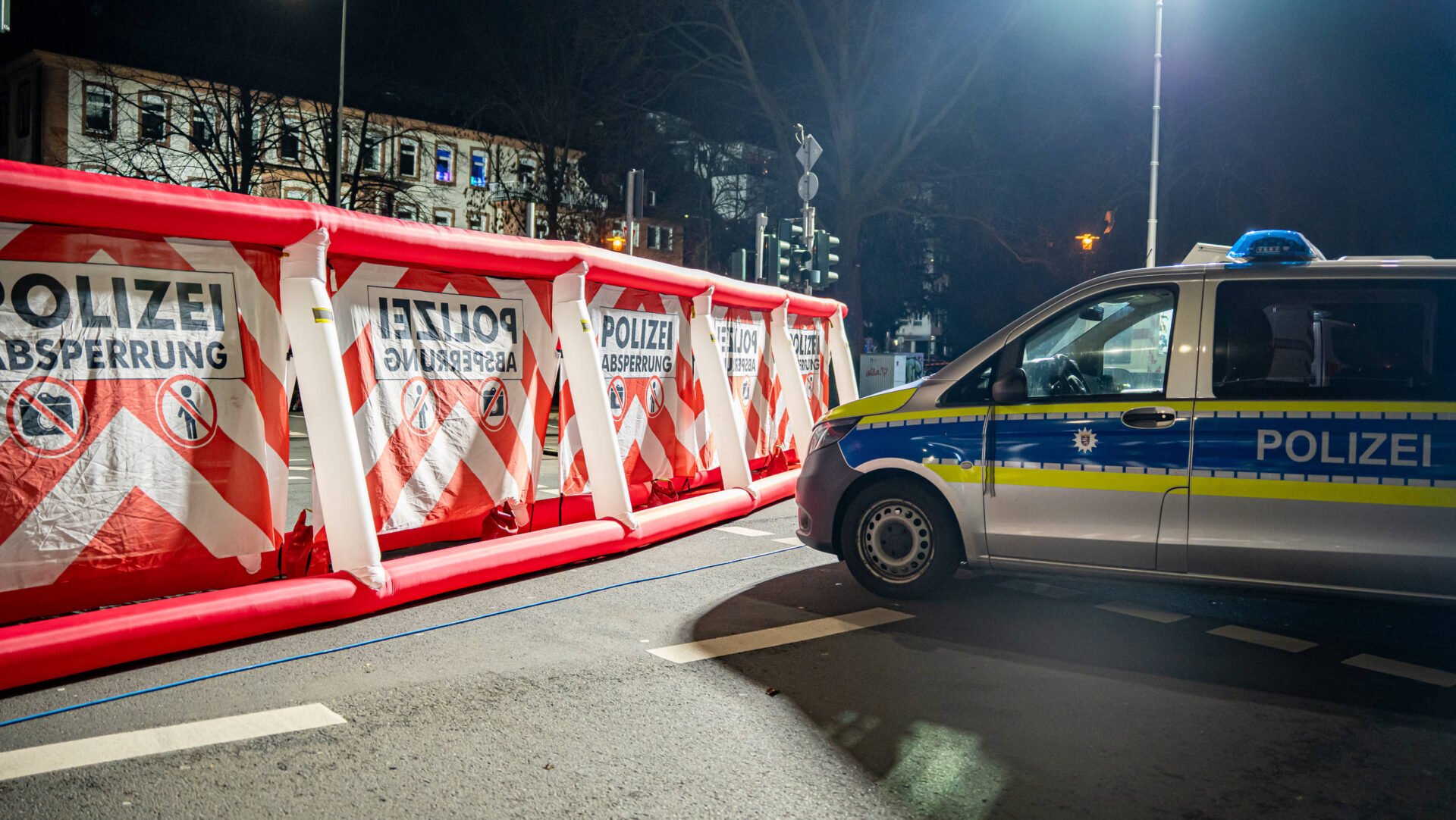 Man fuhr mit Auto in Menschenmenge – Staatsanwaltschaft geht von ...