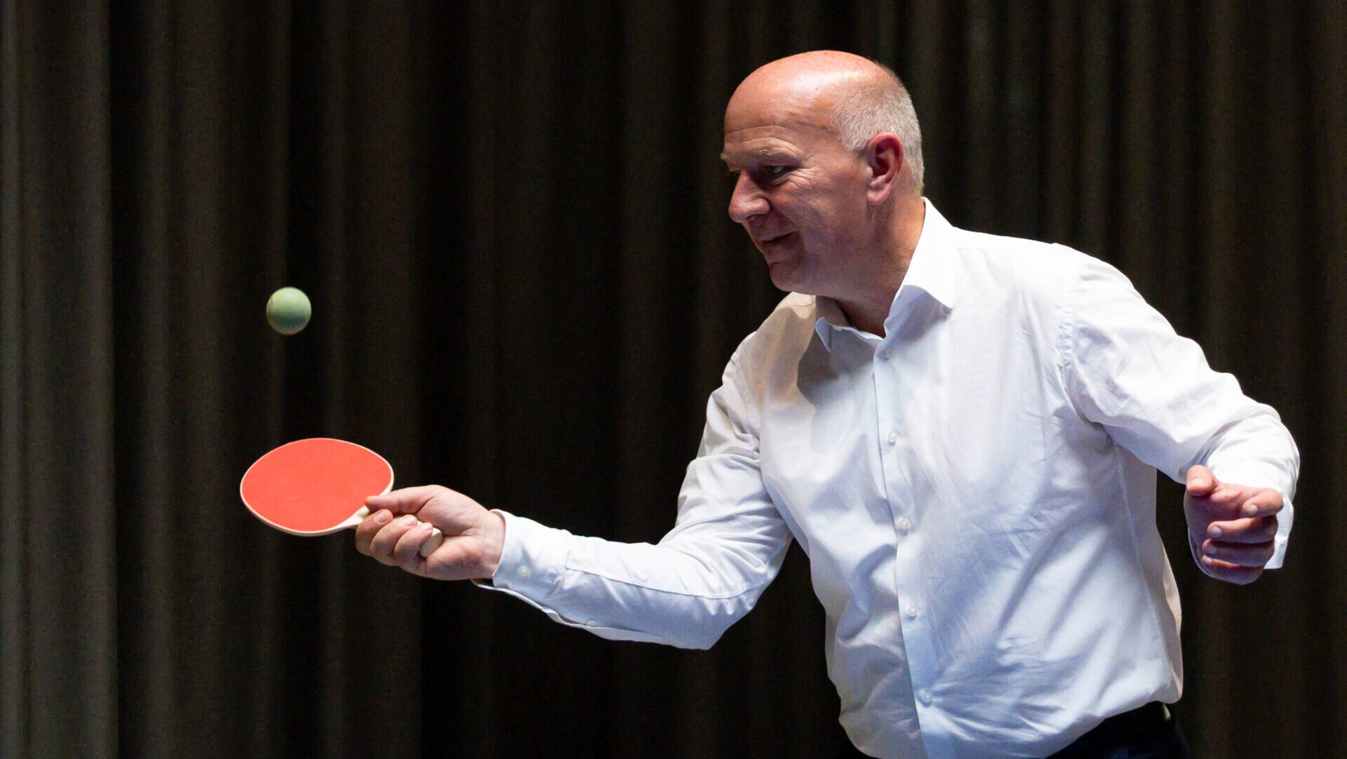 Während Berlin im Blackout versank, spielte Kai Wegner Tennis - Apollo News