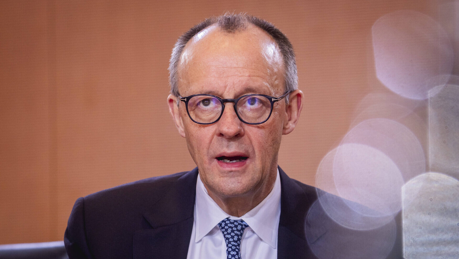 Minus sechs Prozentpunkte: Merz so unbeliebt wie noch nie zuvor ...